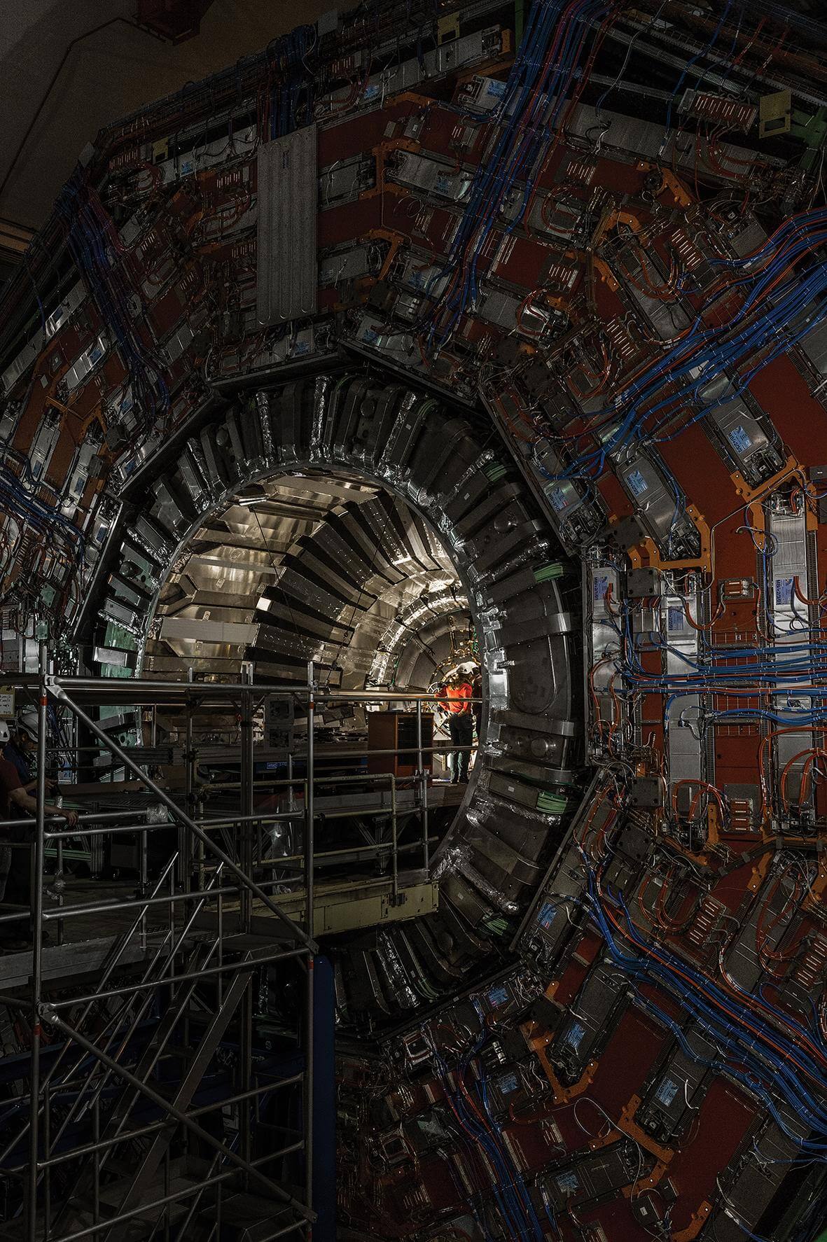 6/4 בנמל יפו Inside CERN,בהשתתפות מדענים משווייץ ומישראל. כניסה חופשית ...